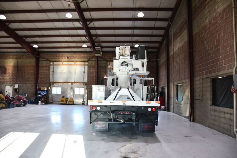 2016 INTERNATIONAL 4300, UTILITY BODY, 47' SHEAVE HEIGHT 3 SECTION ...