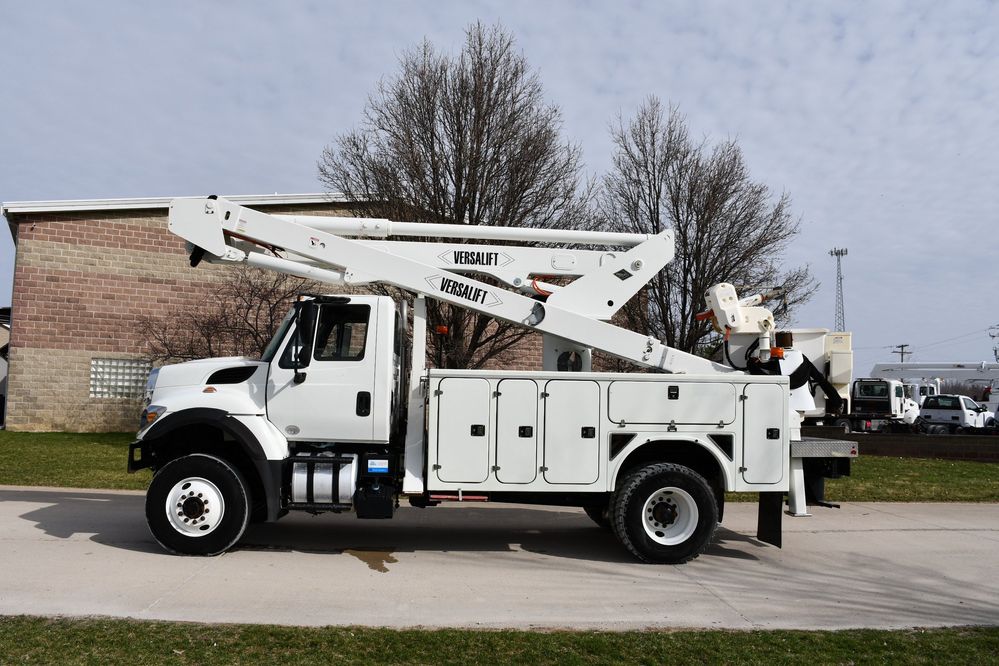 2018 INTERNATIONAL 7300 4X4 15 FT BRANDEX UTILITY BED 65 FT WORK HEIGHT ...