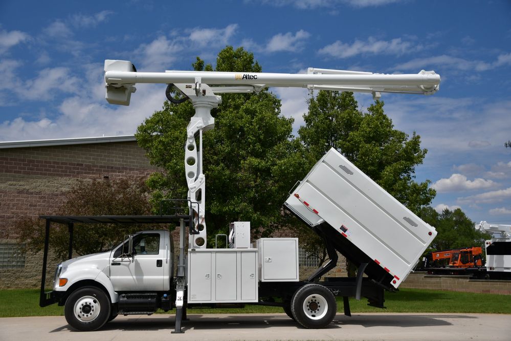 2013 FORD F750 11 FT ALTEC FORESTRY BODY 75 FT WORK HEIGHT ALTEC LR760 ...