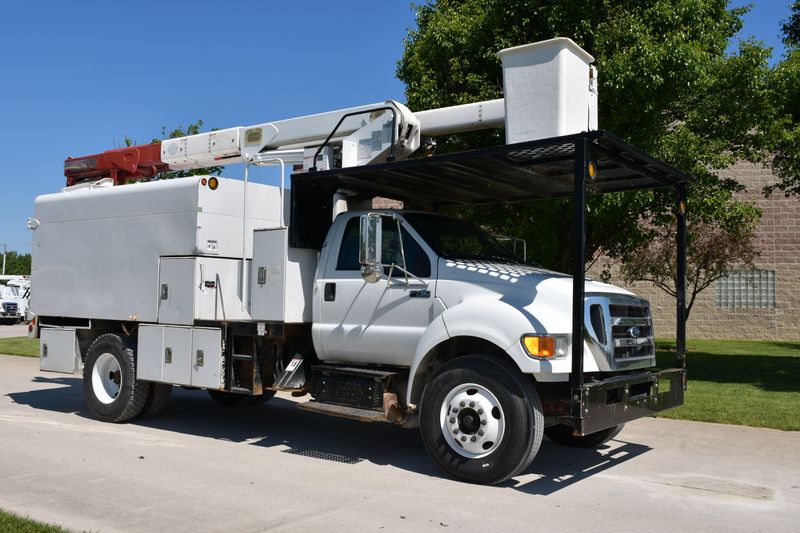 2015 FORD F750 11 FT ARBORTECH UTILITY BODY W/ 60 FT WORK HEIGHT TEREX ...
