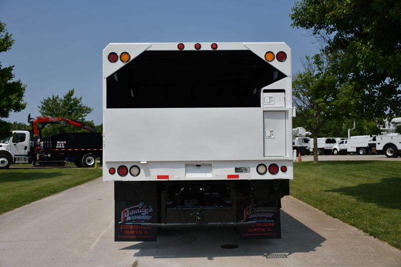 2015 FORD F750 EXTENDED CAB 14 FT ARBORTECH CHIP BODY ** UNDER CDL