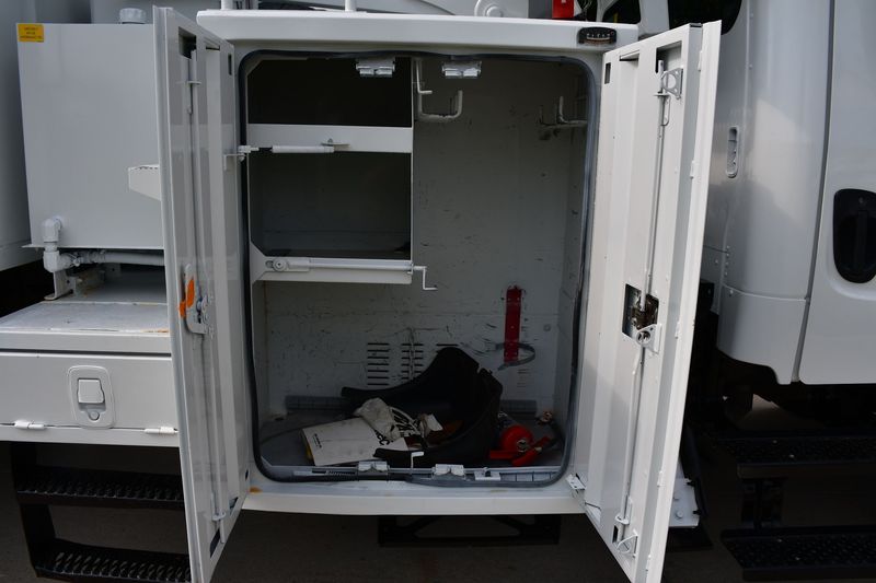 2015 FREIGHTLINER M2 11 FT ALTEC FORESTRY BODY 75 FT WORK HEIGHT ALTEC ...