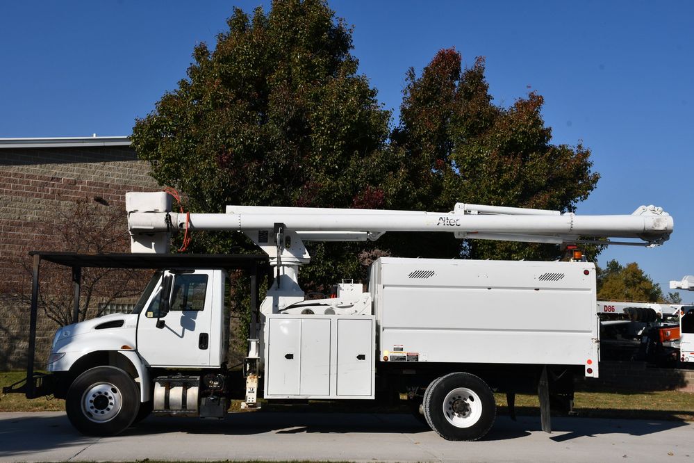 2017 INTERNATIONAL 4300 11 FT ALTEC FORESTRY BED 75 FT WORK HEIGHT ...