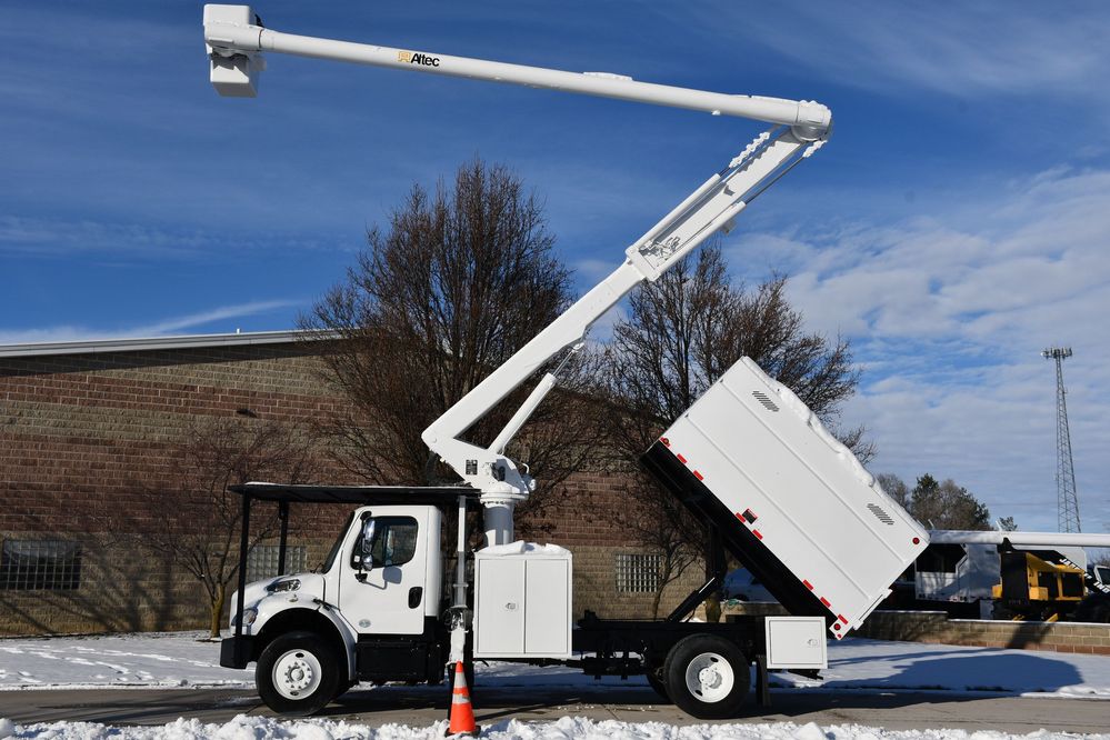 2015 FREIGHTLINER M2 11 FT ALTEC FORESTRY BODY 65 FT WORK HEIGHT ALTEC ...