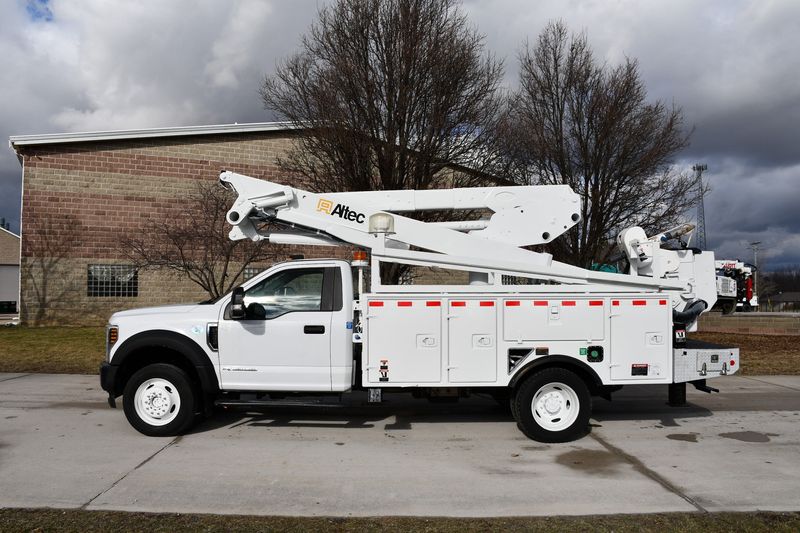 2019 FORD F550 4X4 12 FT ALTEC UTILITY BODY 53 FT WORK HEIGHT AT48 ...