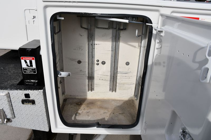 2019 FORD F550 4X4 12 FT ALTEC UTILITY BODY 53 FT WORK HEIGHT AT48 ...